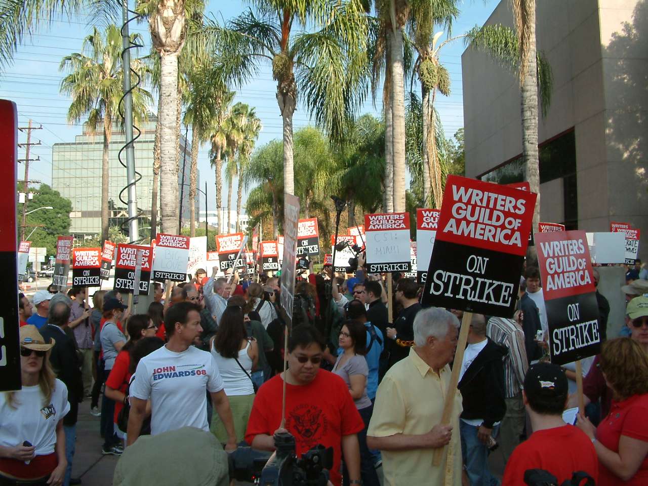 Why There Is No Moral ‘Right To Strike’