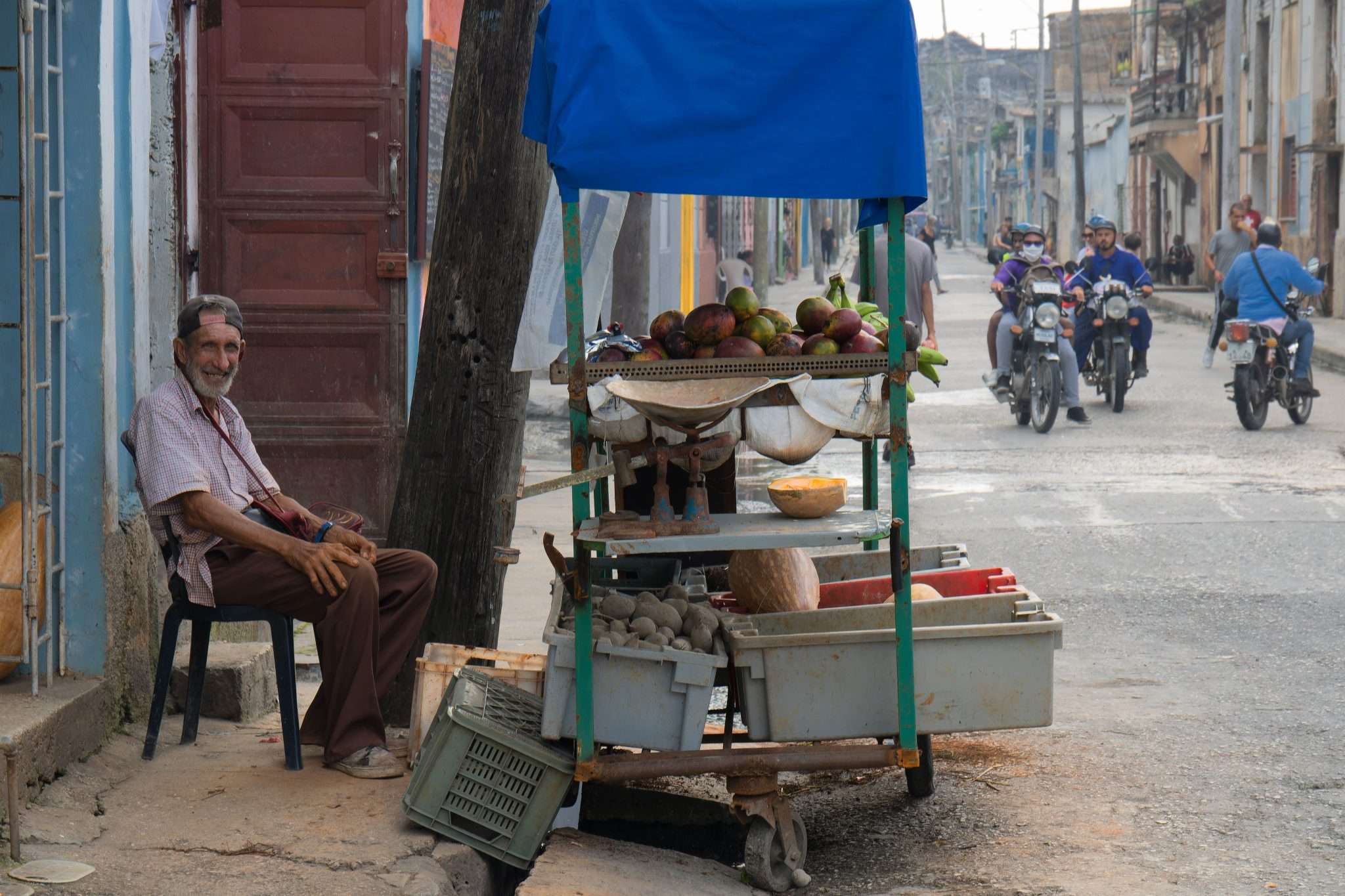 Cuba's Bustling Black Markets Hold an Important Economic Lesson