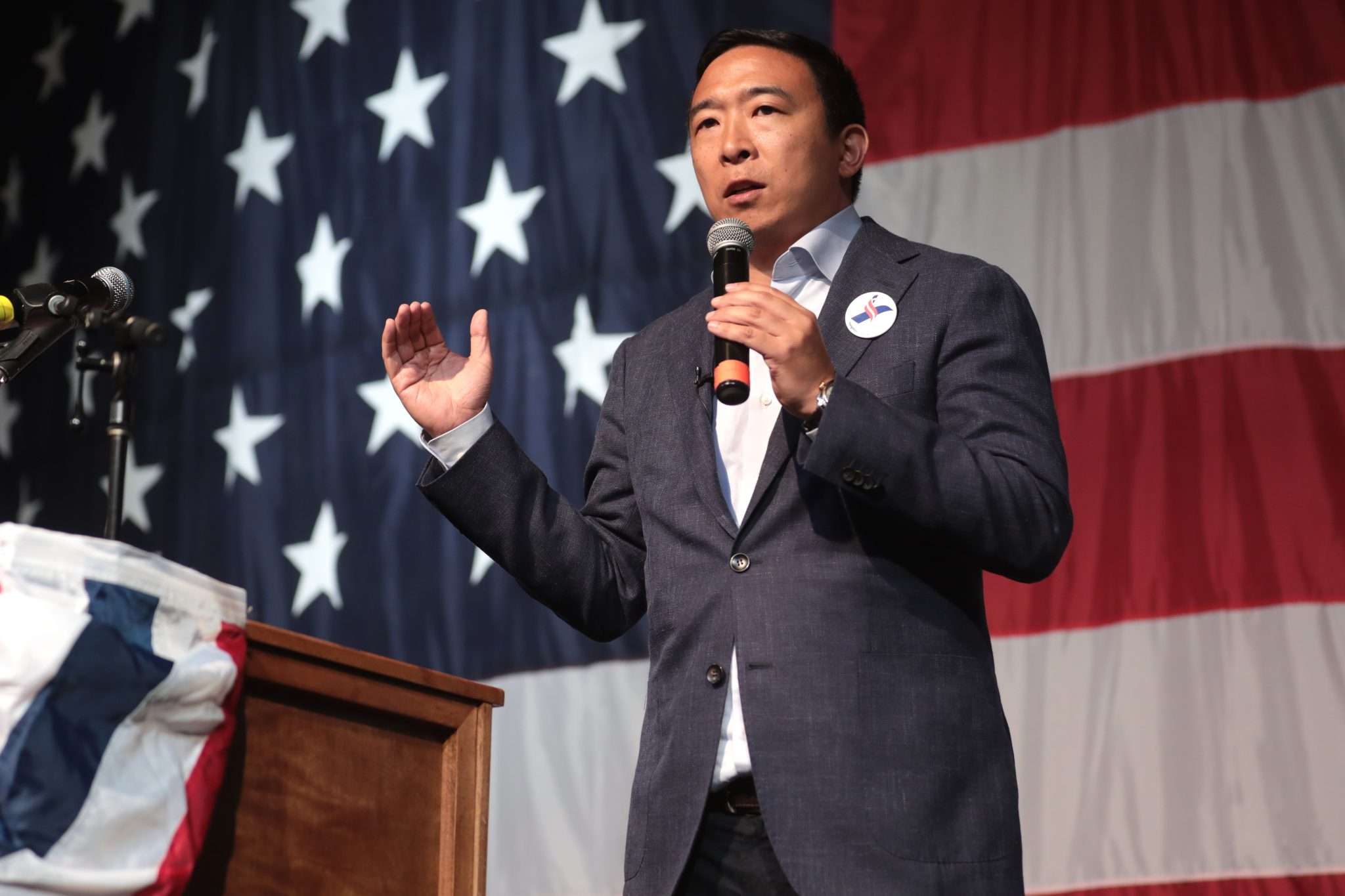 Andrew Yang’s Math Doesn’t Add Up on Universal Basic Income